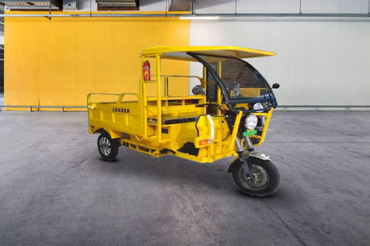 ADMS Auto Loader Comparison - Compare Auto Loader with 3 Wheelers
