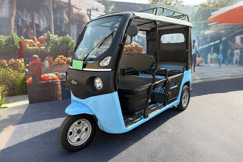 Bajaj Riki P40 05 E Rickshaw Price in 2026 - Riki P40 05 E Rickshaw ...