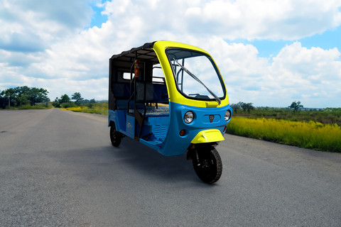 Godawari Eblu Cety E Rickshaw L3 Price in 2024 - Eblu Cety E Rickshaw ...