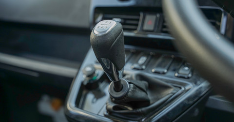 Mahindra Veero Pictures, See Interior & Exterior Mahindra Veero Photos ...