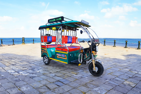 Mini Metro Battery Operated Electric Rickshaw Pictures, See Interior ...