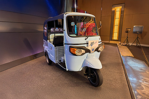 Piaggio Ape E City FX New Max Price in 2025 - Ape E City FX New Max ...