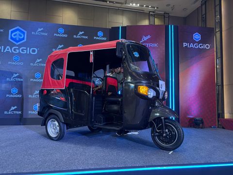 Piaggio Ape E City Ultra Pictures, See Interior & Exterior Piaggio Ape ...