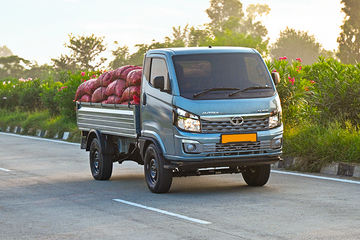 Tata Intra V50 Price in 2025 - Intra V50 Mileage, Loading Capacity
