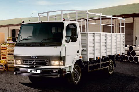 Tata LPT 812 3920/14.2 Ft/HSD Price in India - Mileage, Specs & 2026 Offers