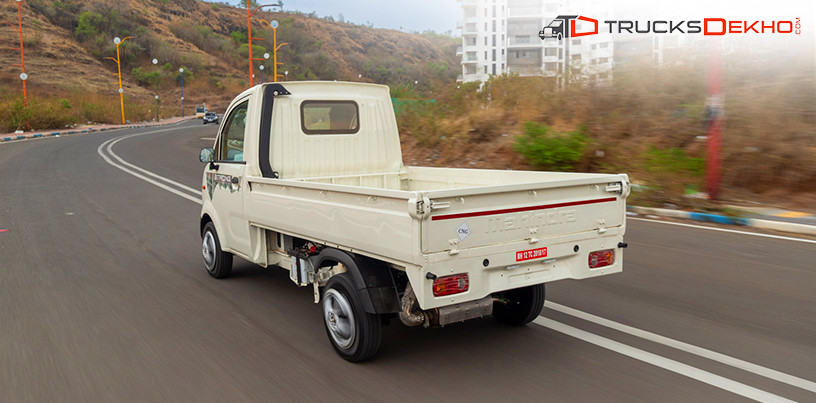 Mahindra Zeo vs Mahindra Jeeto: EV vs ICE From The Same Brand- Which ...