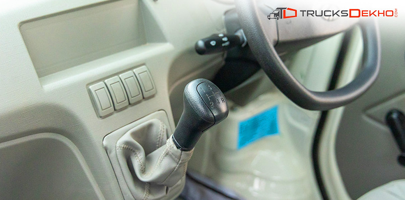 Explore The Features Of Mahindra Jeeto Strong CNG: Image Gallery ...