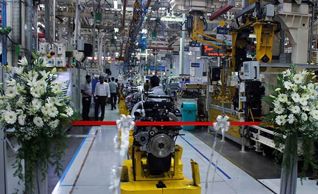Daimler India Commercial Vehicles starts series production of BS VI ...