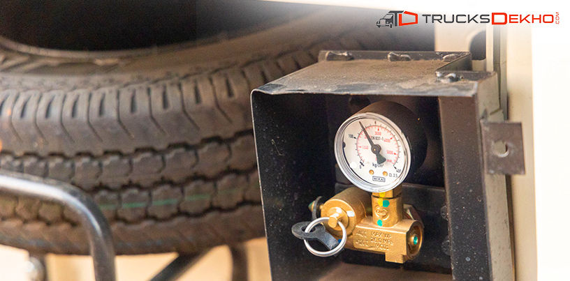 Explore The Features Of Mahindra Jeeto Strong CNG: Image Gallery ...