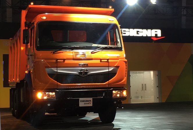 Auto Expo 2016: Tata Motors Launches Signa Range of Trucks | Trucks ...