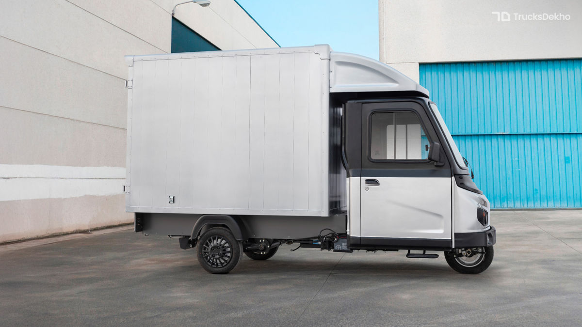 EKA Mobility Showcases Its Born Electric Range At IEC GM 2025: Unique ...