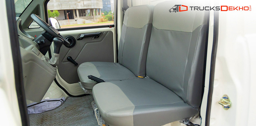 Explore The Features Of Mahindra Jeeto Strong CNG: Image Gallery ...