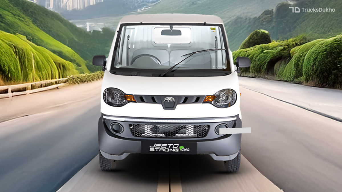 Tata Ace Pro Bi-Fuel vs Mahindra Jeeto CNG | Trucks.cardekho.com