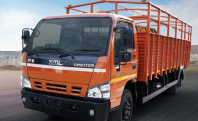 SML ISUZU roll out BS6 trucks | Trucks.cardekho.com